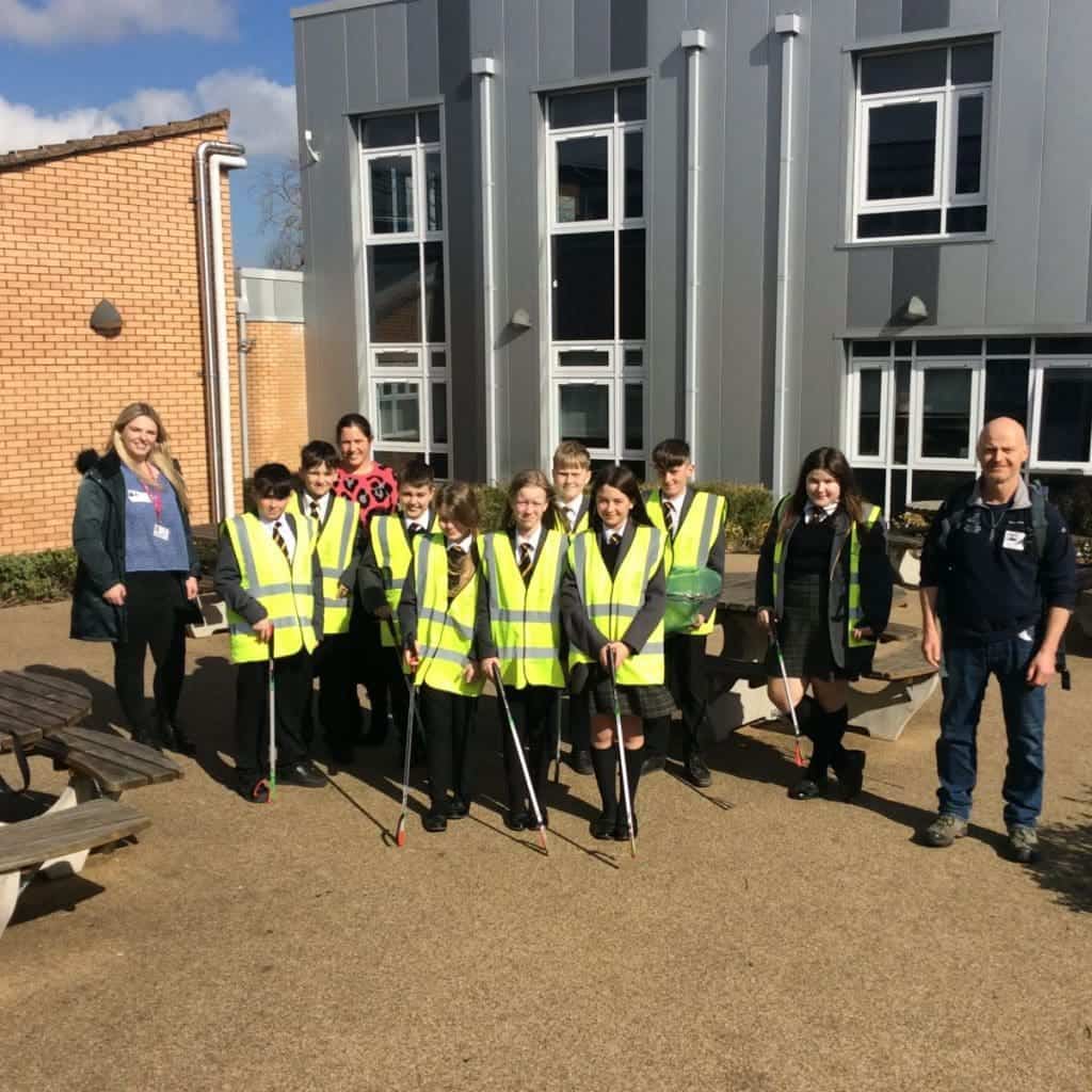 Litter-Free Zones – Ysgol Bryn Alyn leads the way 🙂 - news.wrexham.gov.uk